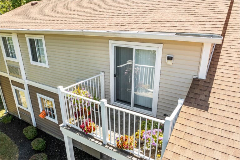 Photos of Apartments & Amenities | Summit Apartments